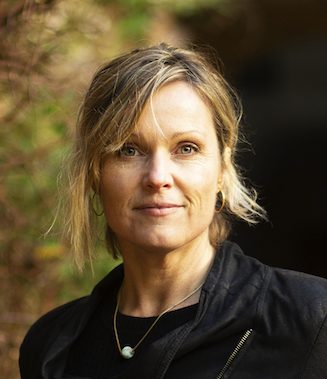 ABOUT – Lucy atkins